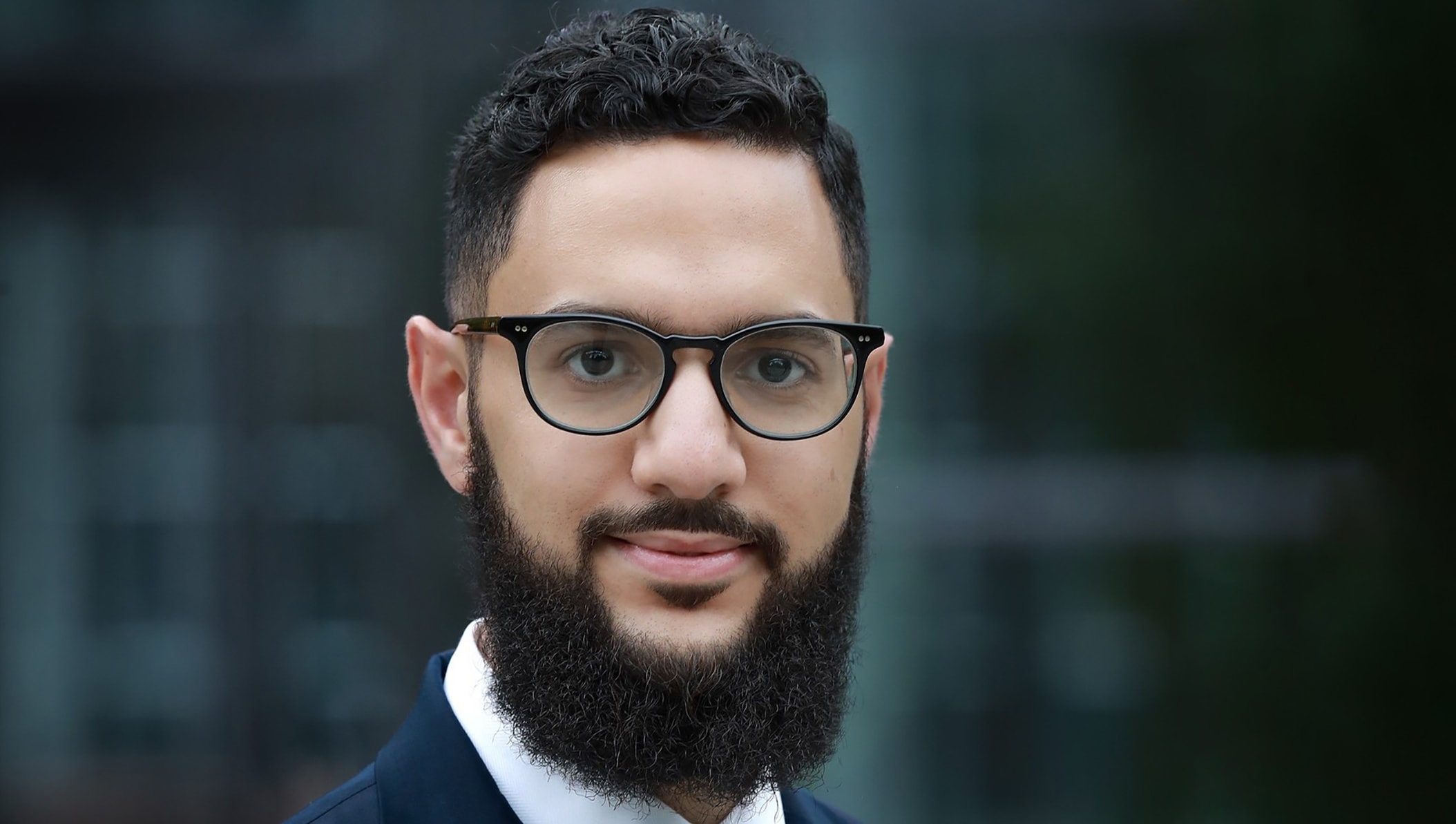 It Takes an Online Village